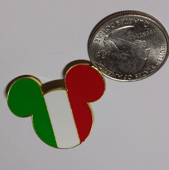Walt Disney | Accessories | Walt Disney Mickey Mouse Italian Lapel Pin ...